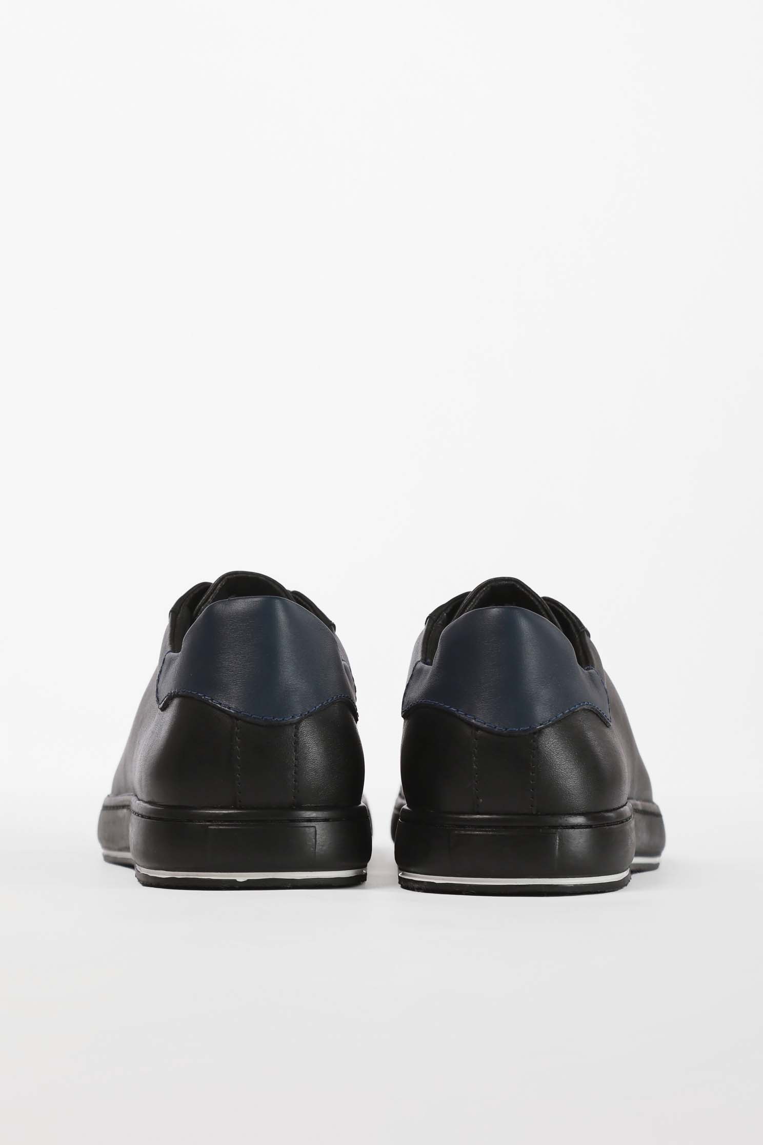 Men Low-Top Leather Sneakers | TEN11