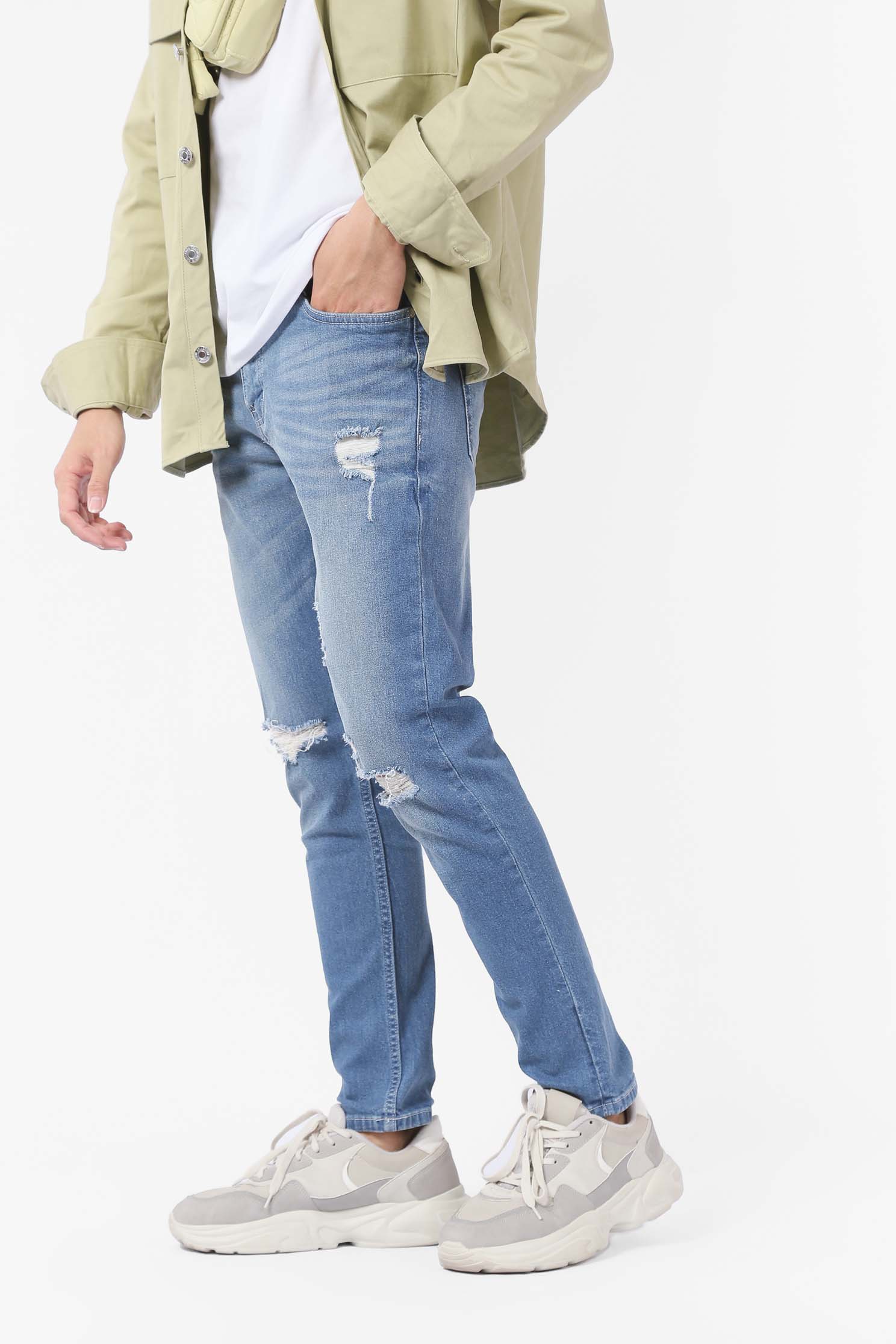 Men Slim Fit Trashed Jeans | TEN11