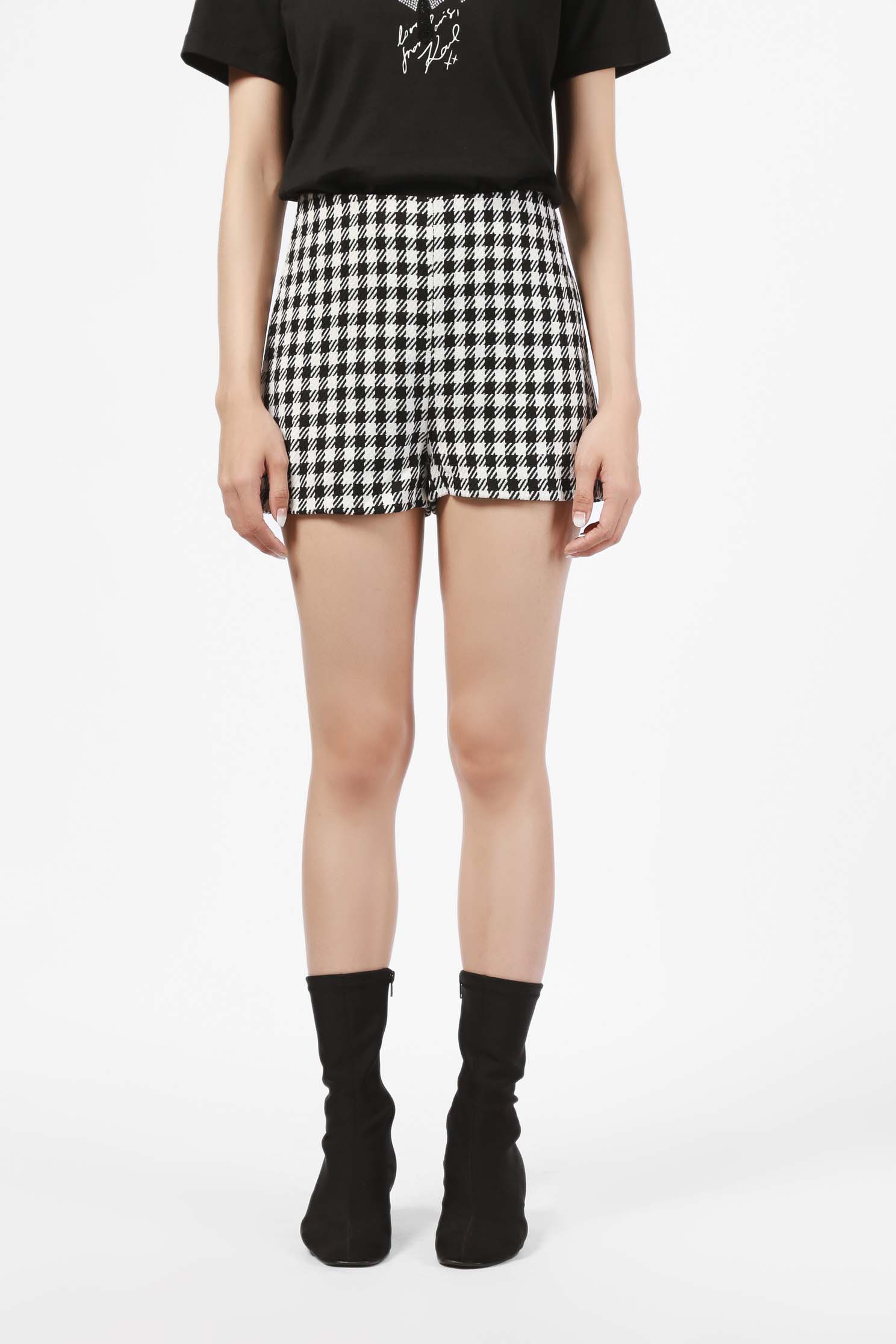 Check Shorts | TEN11