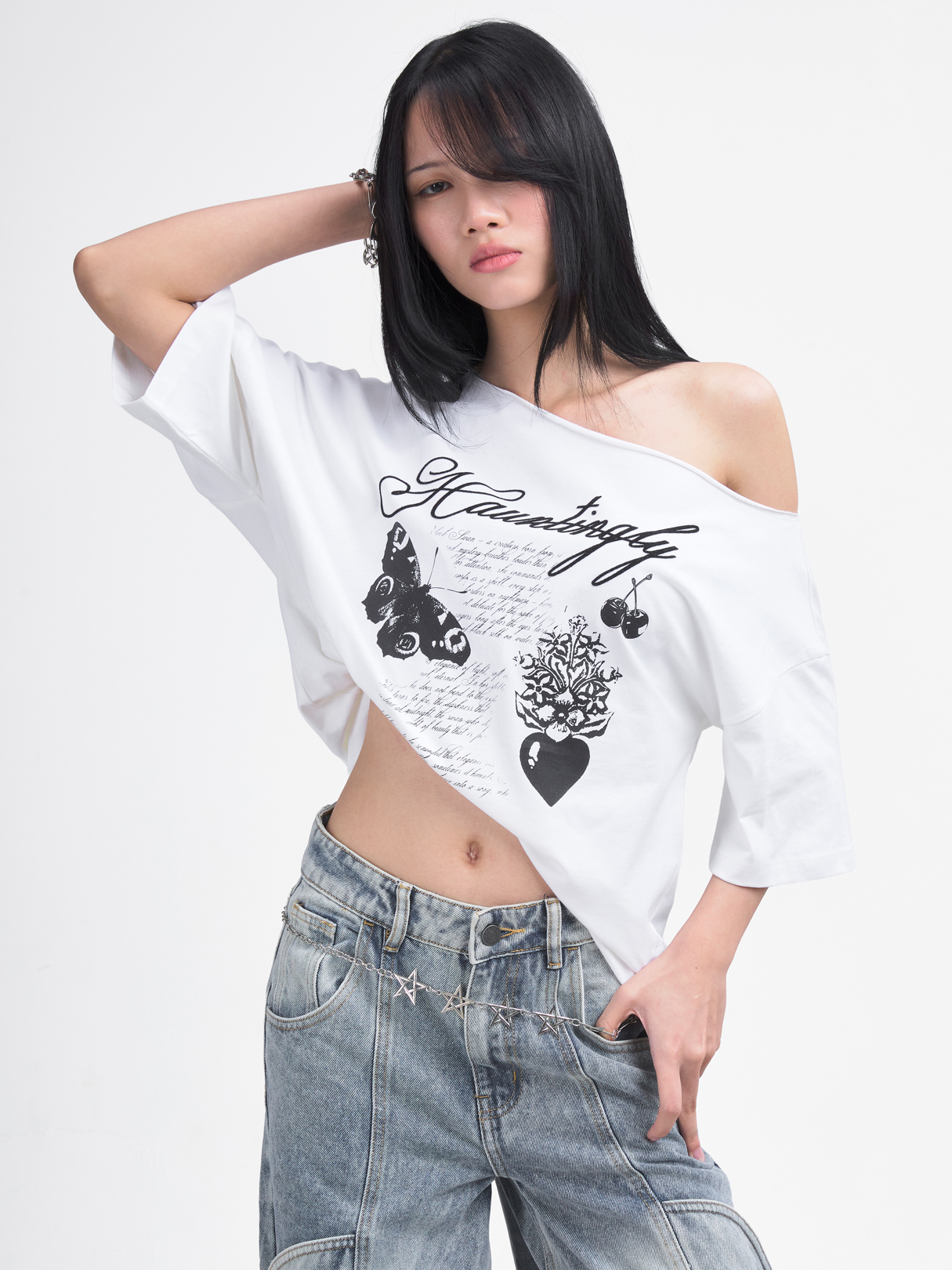 Graphic Off-Shoulder T-shirt | ZANDO
